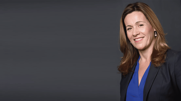 United Hires Maria Deacon as SVP of Technical Operations | Aviation ...